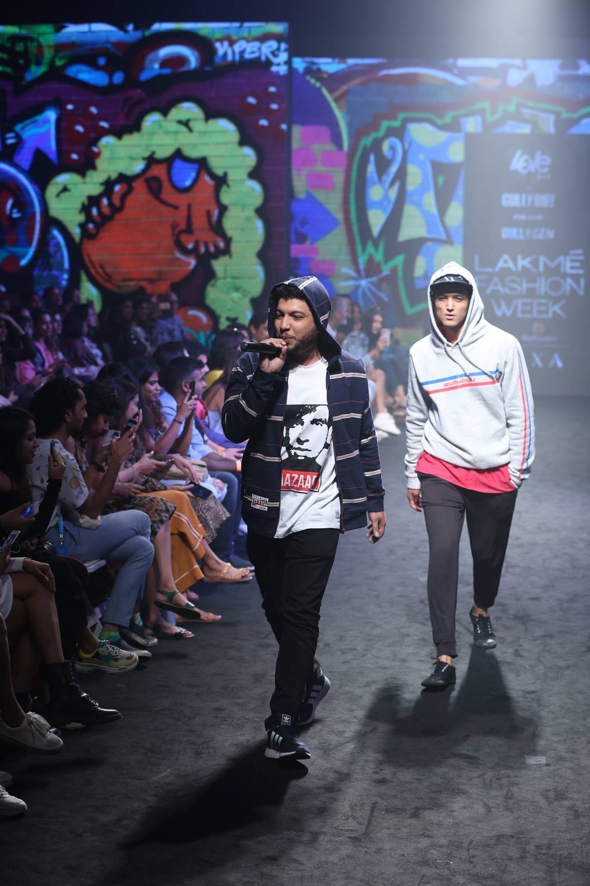 Celebrity Spotted – LoveGen